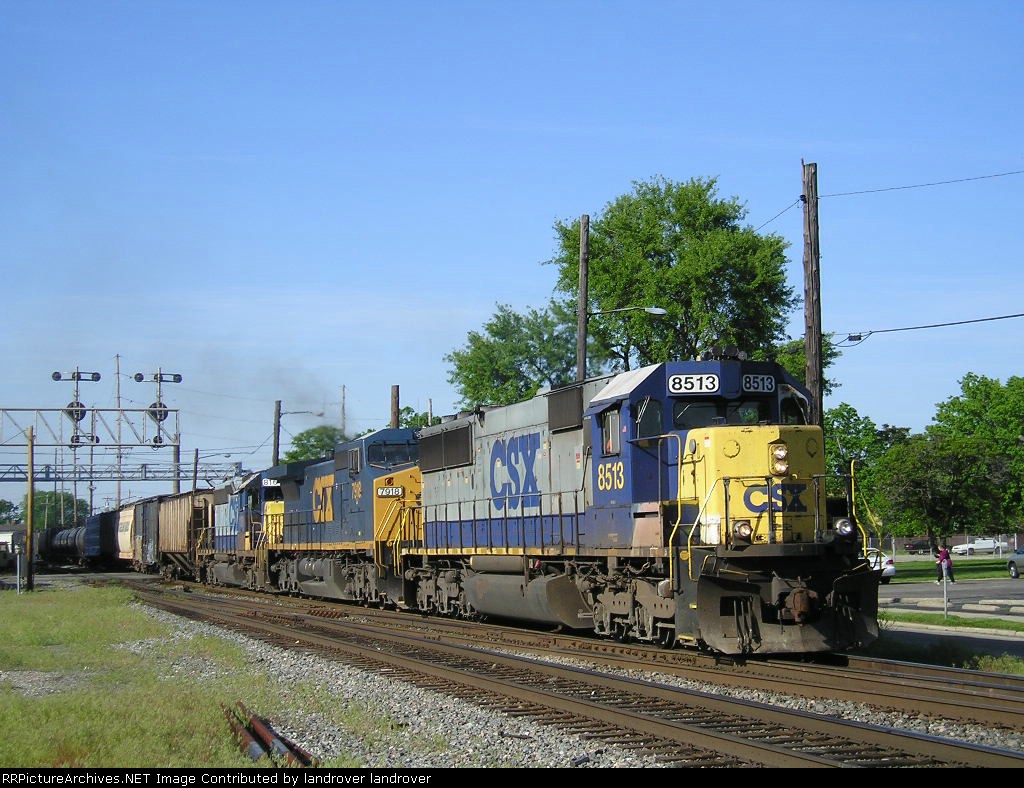 CSX 8513 On CSX Q 501 Southbound
